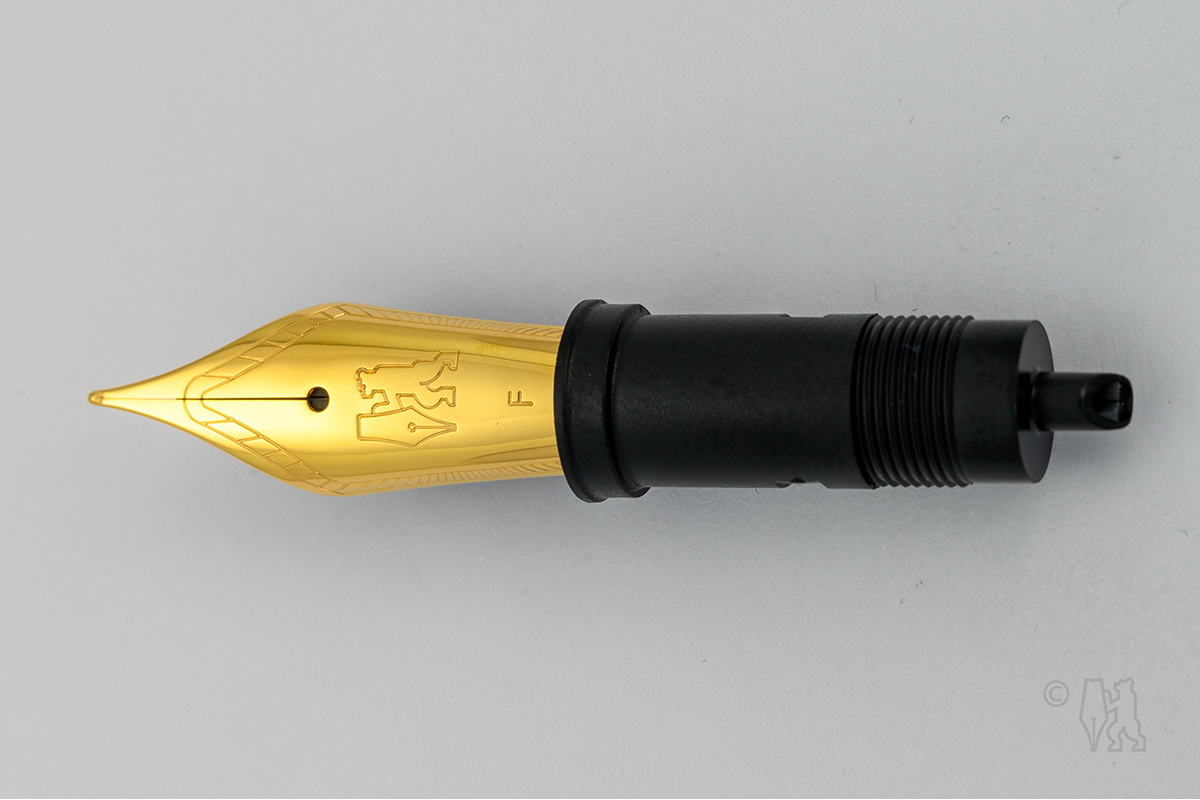 JoWo Gold-plated steel fountain pen nib unit with Jowo logo Nib width EF